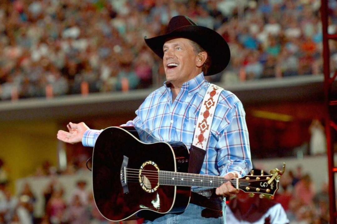 George Strait - I Can Still Make Cheyenne - Golden Music