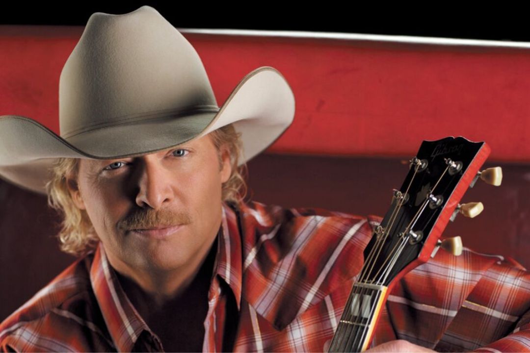Alan Jackson - The Old Rugged Cross (Live) - Golden Music