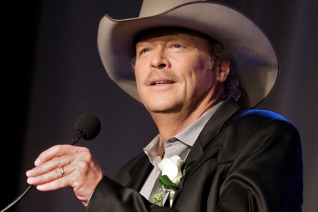 Alan Jackson - Little Bitty - Golden Music