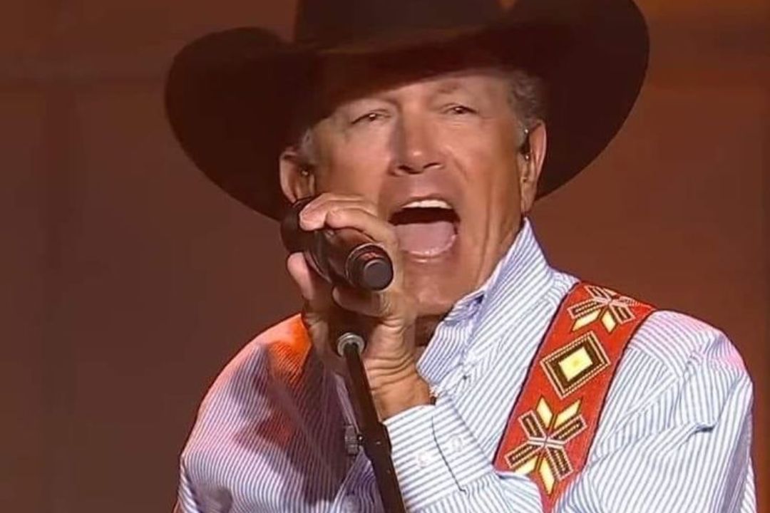 George Strait’s performance of “All My Ex’s Live in Texas” at Allegiant ...