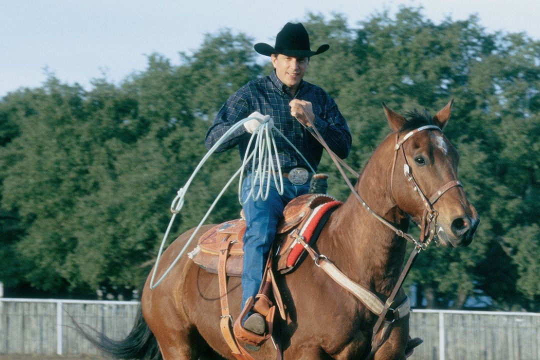 George Strait is 72 years old (will be 73 this year), has toured for ...