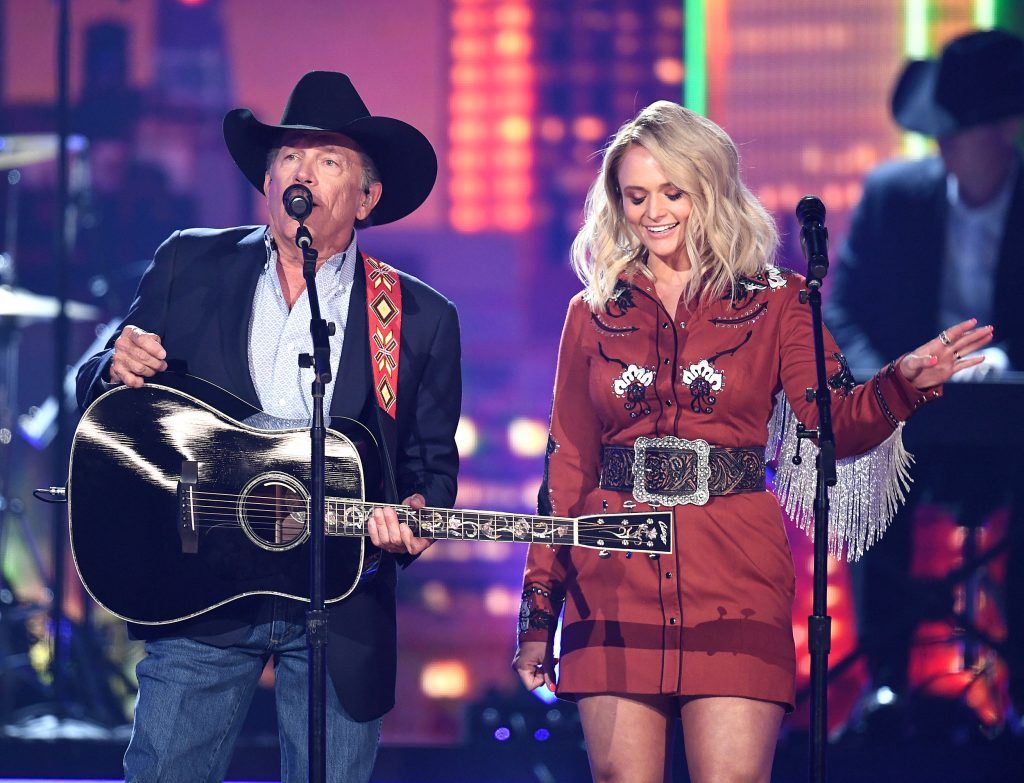 Run - George Strait & Miranda Lambert ( Las Vegas 12/03 ) - Golden Music