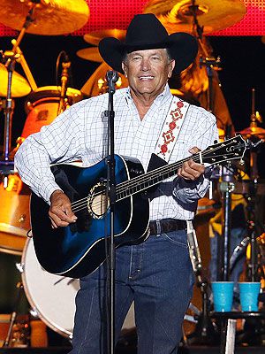 There wasn’t a dry eye in the house when George Strait closed the night ...