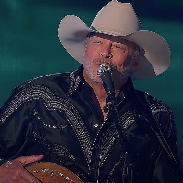 His Voice Shook. The Crowd Fell Silent. Alan Jackson’s Final Song Wasn ...