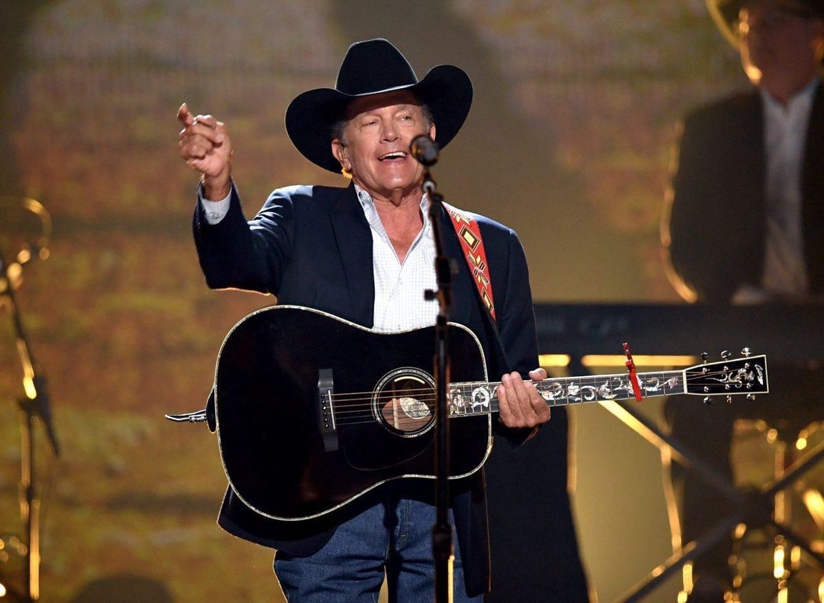 George Strait BREAKS DOWN in Tears During EMOTIONAL Farewell - Golden Music