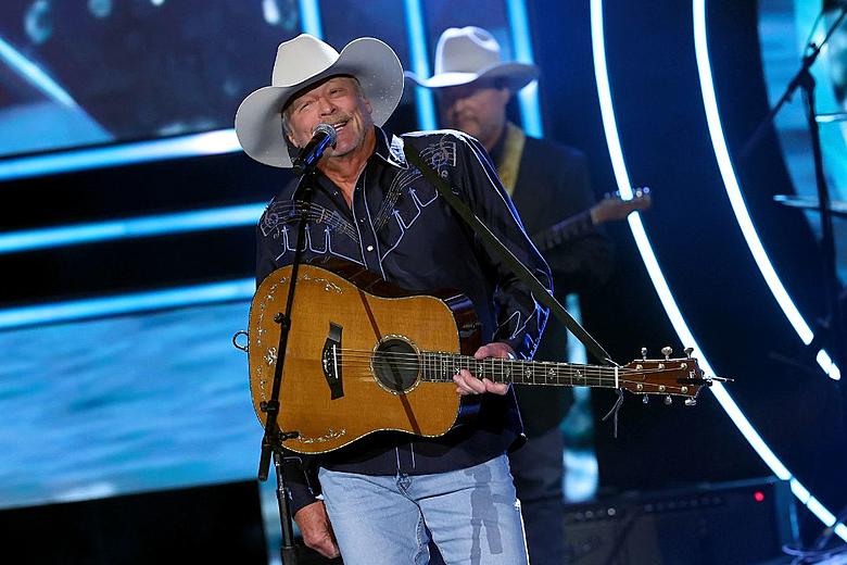 VERY SAD NEWS: At age 66, Alan Jackson just made a tearful announcement — “I never thought I’d ...